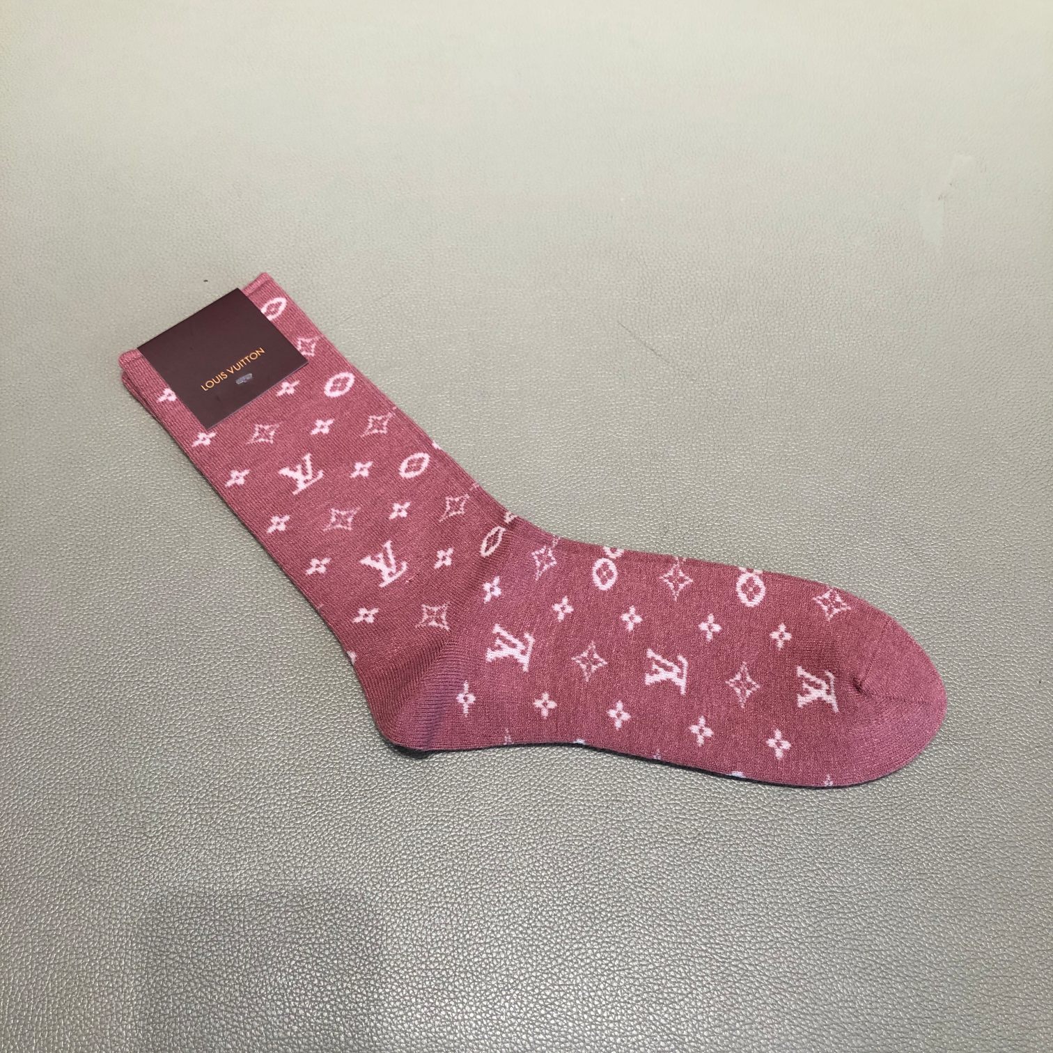 Lv Socks Box | semashow.com