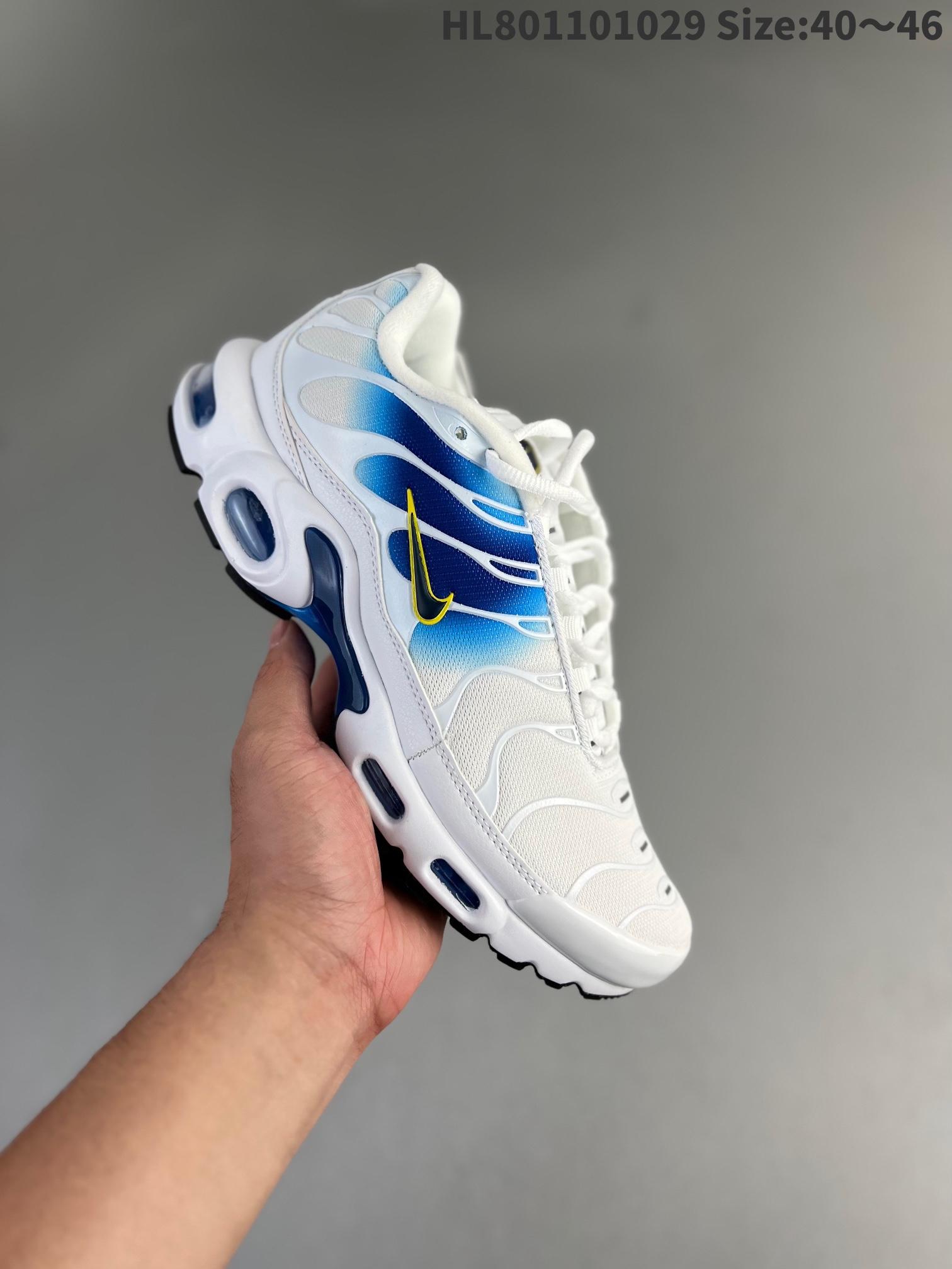 集合一！Nike/Nike Nike Air Max Plus是Nike旗下另类鞋款的代表，TN 它诞生于1996年，是第一款使用 ...